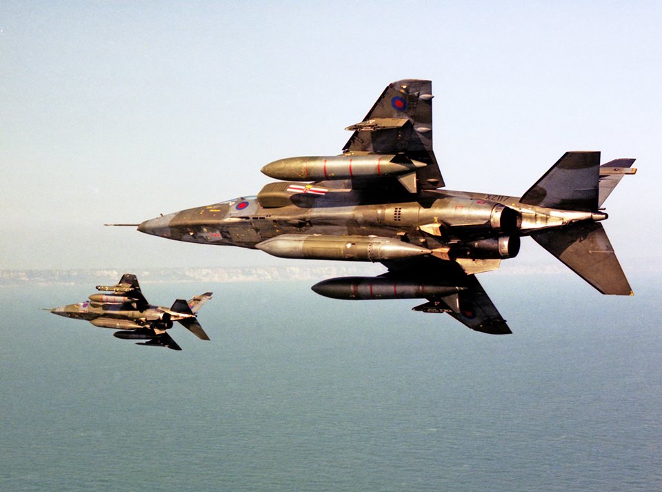 Jaguar 41 Sqn – RAF Photographers Memorial