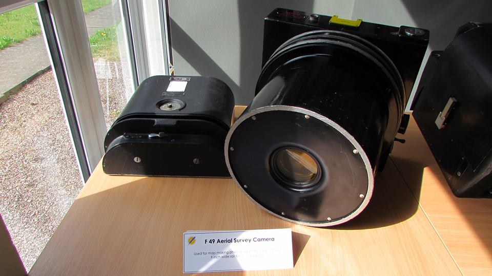 F49 Survey Camera – RAF Photographers Memorial